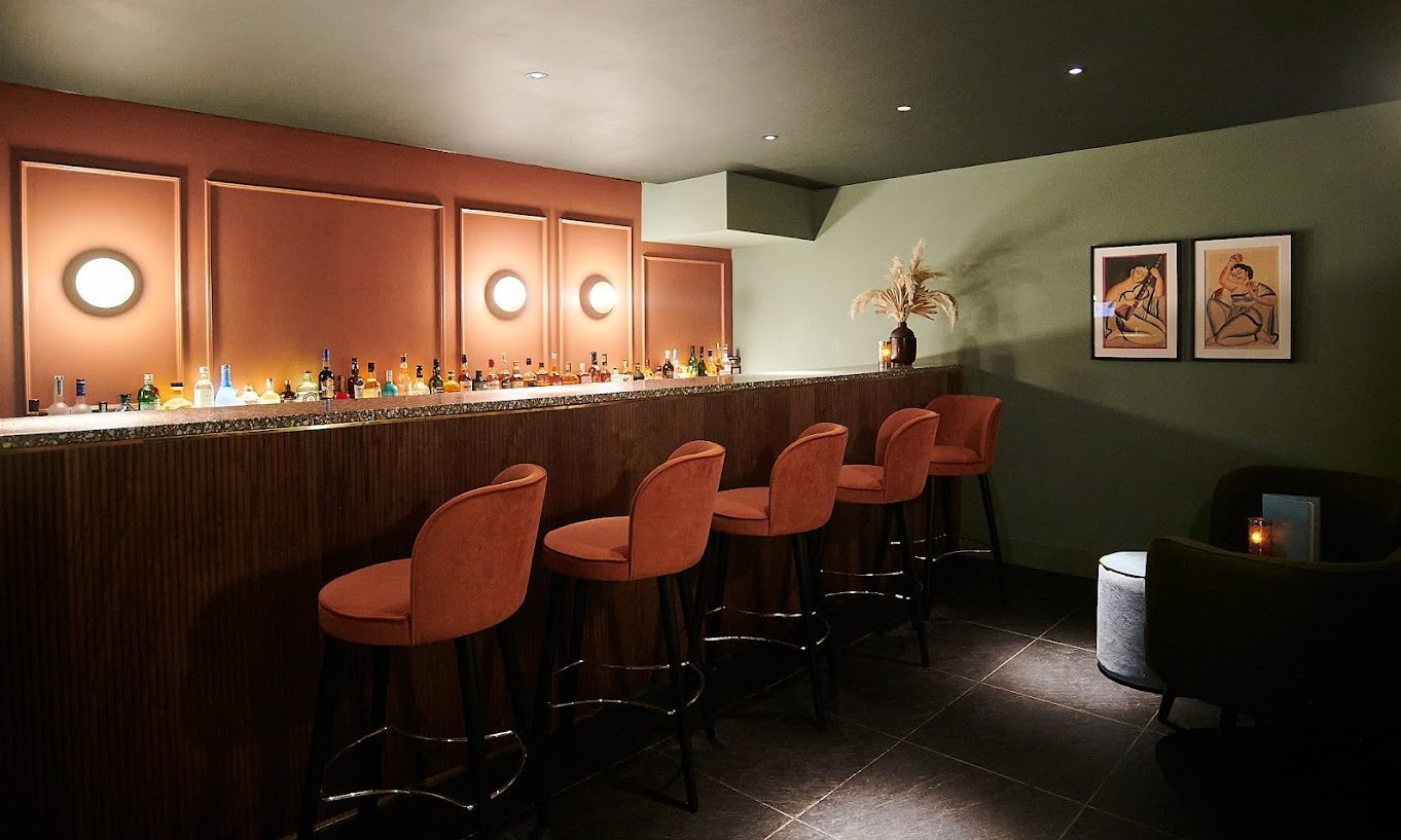 Cinnamon Club unveils bar renovation | Catering Today