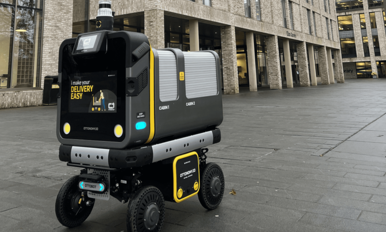 Elior UK launches new delivery robot at the University of Roehampton ...